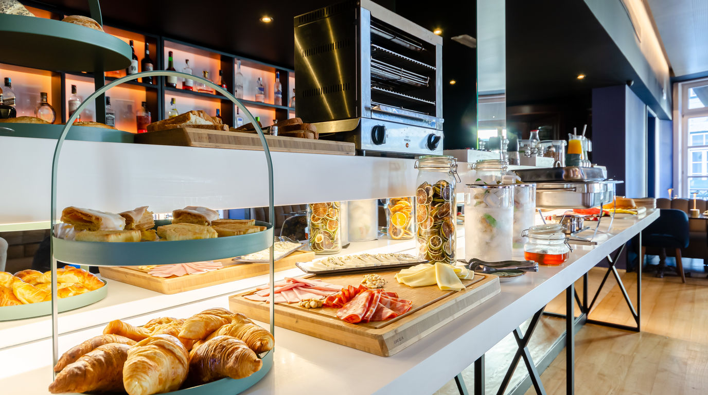 Confraria Restaurant - LX Boutique Hotel Lisbon Boutique Hotel Best ...
